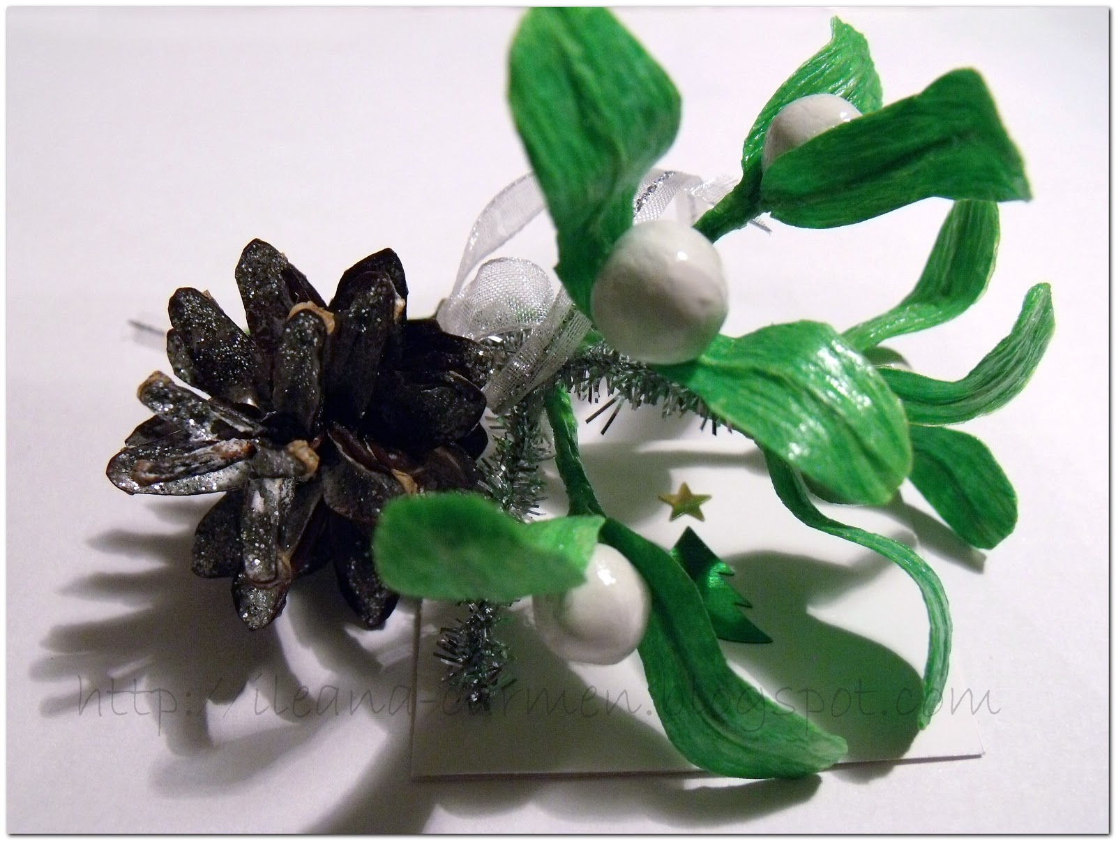 hobbies: TUTORIAL: WHITE MISTLETOE FROM POLYMER CLAY AND CREPE PAPER