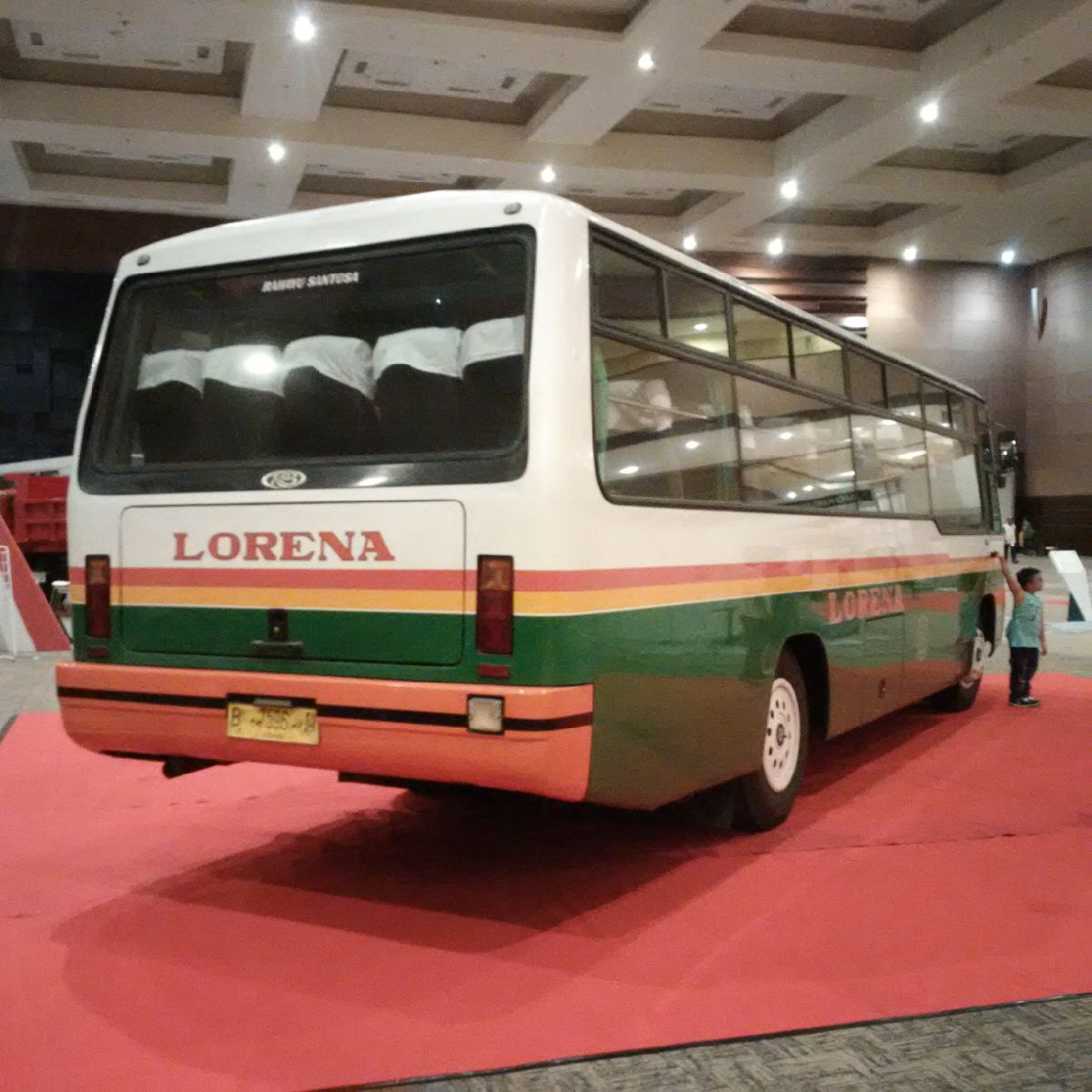 Lorena - Bus Indonesia