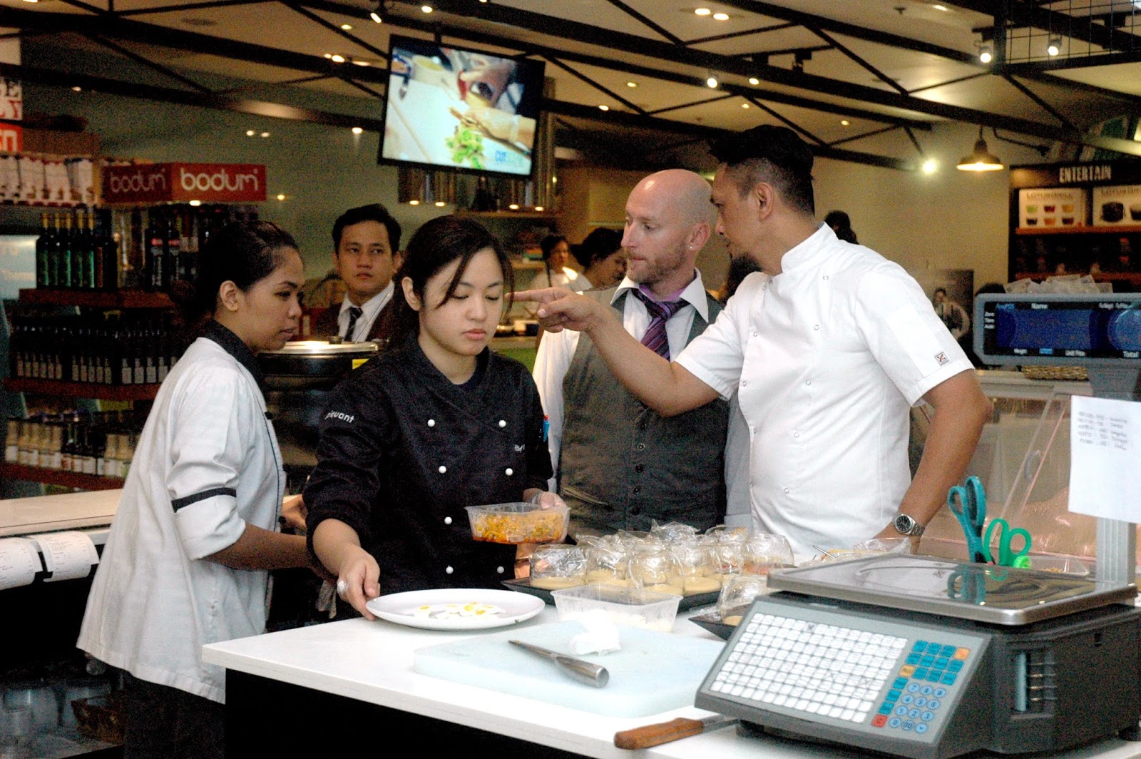 DUDE FOR FOOD: From Page to Plate: Chef Sau del Rosario's 20 Years of ...