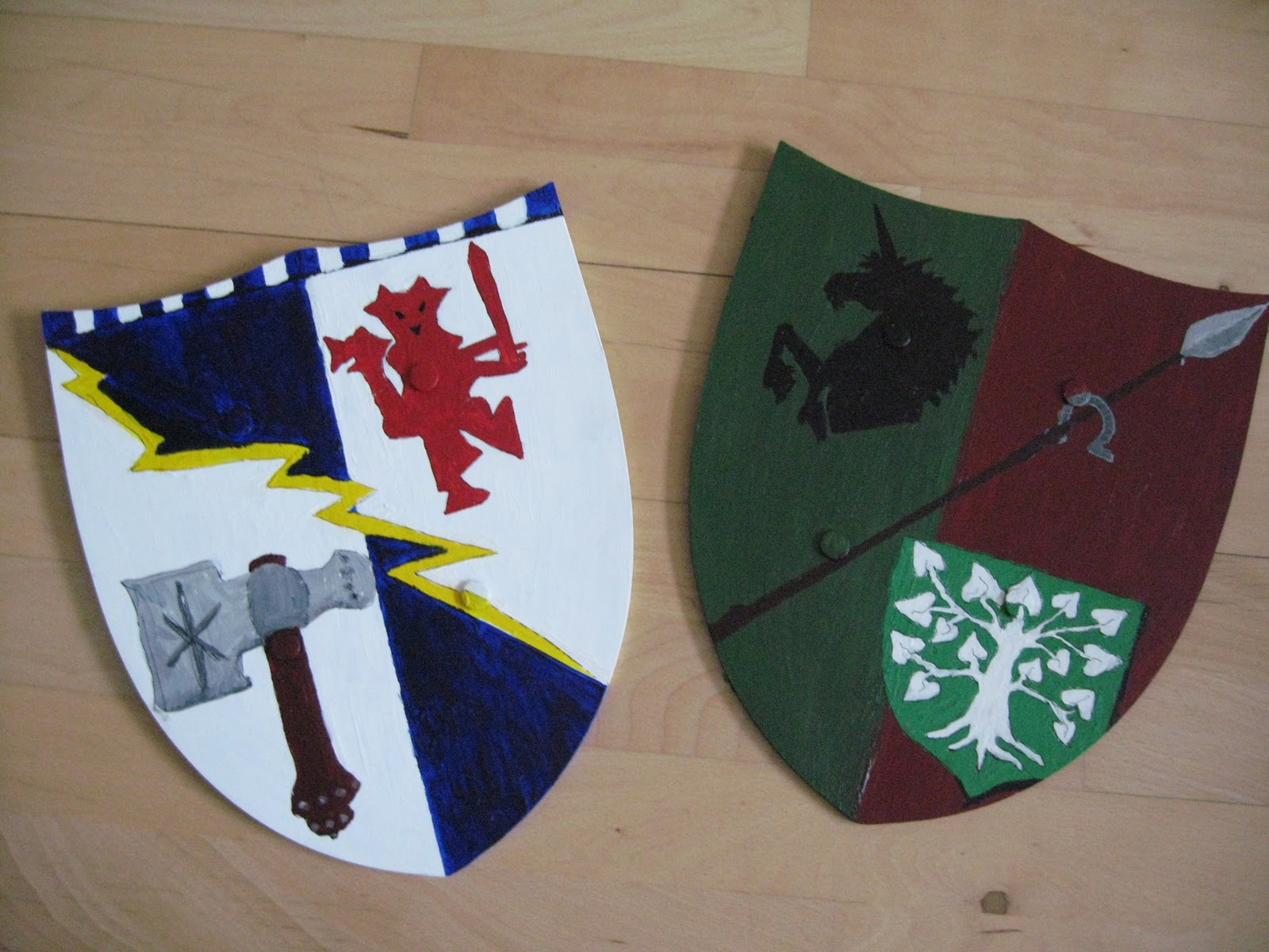 Medieval Bride: DIY - My shield of Arms