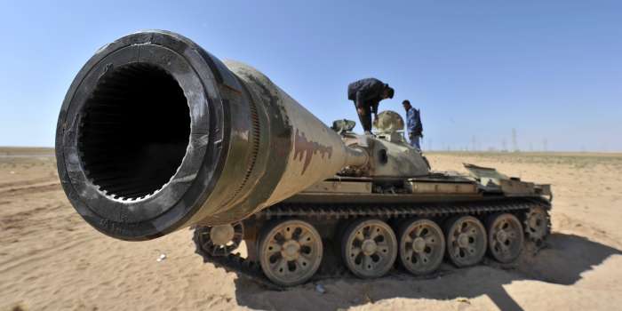 Em Fotojornalismo: Aris Messinis ganha prêmio Bayeux-Calvados para ...