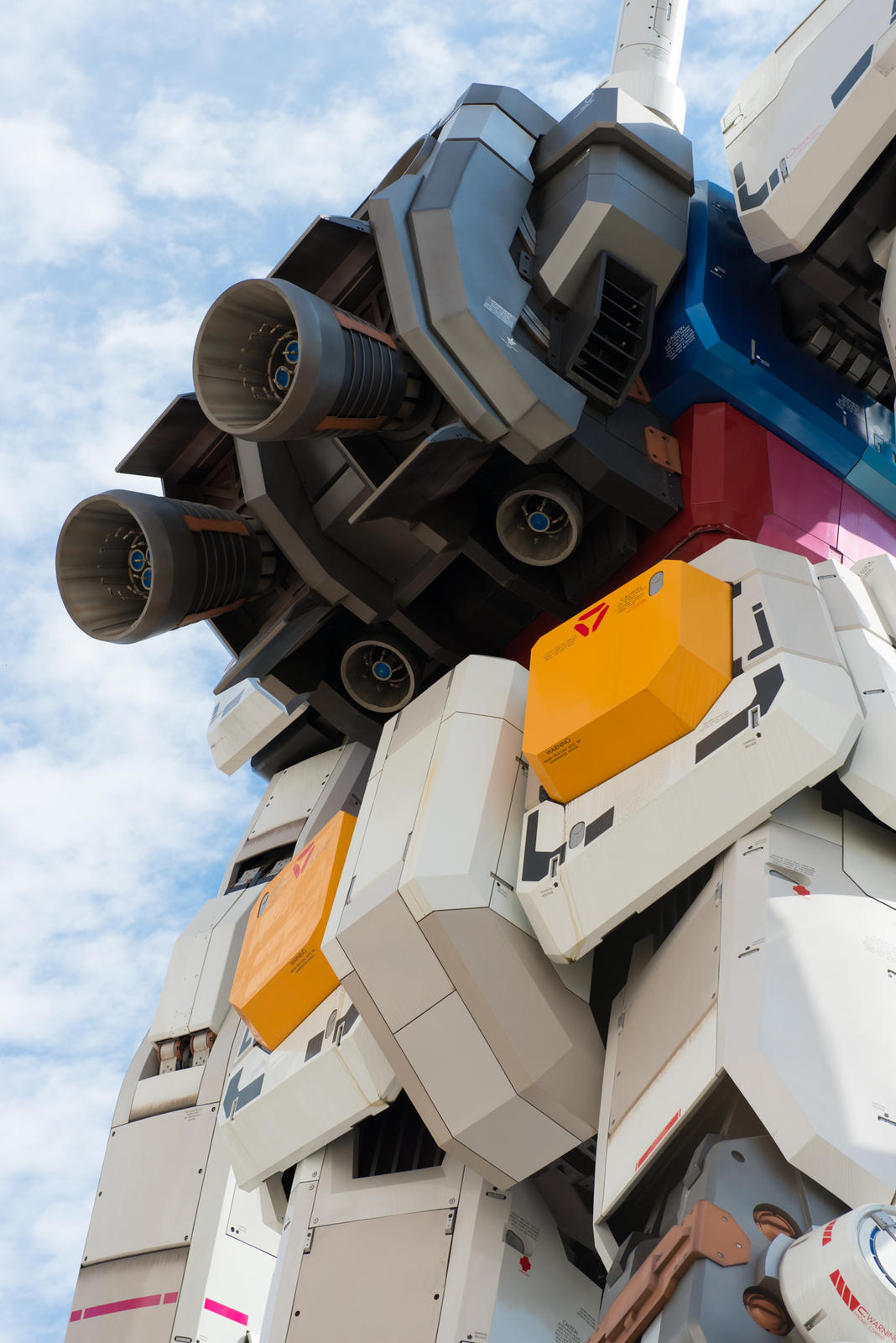 GUNDAM GUY: Gundam Front Tokyo: RG 1/1 RX-78-2 Gundam Statue ...