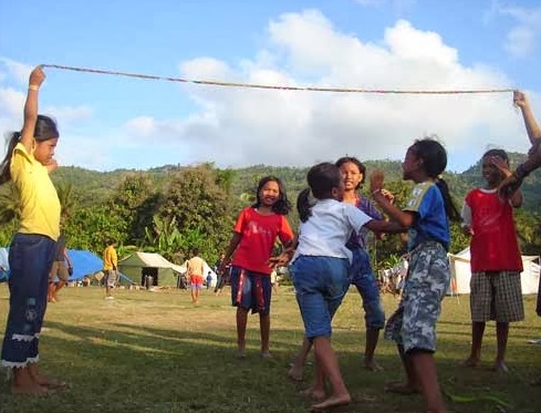 PERMAINAN JADUL LOMPAT TALI DAN TAHAPANNYA - K-Game