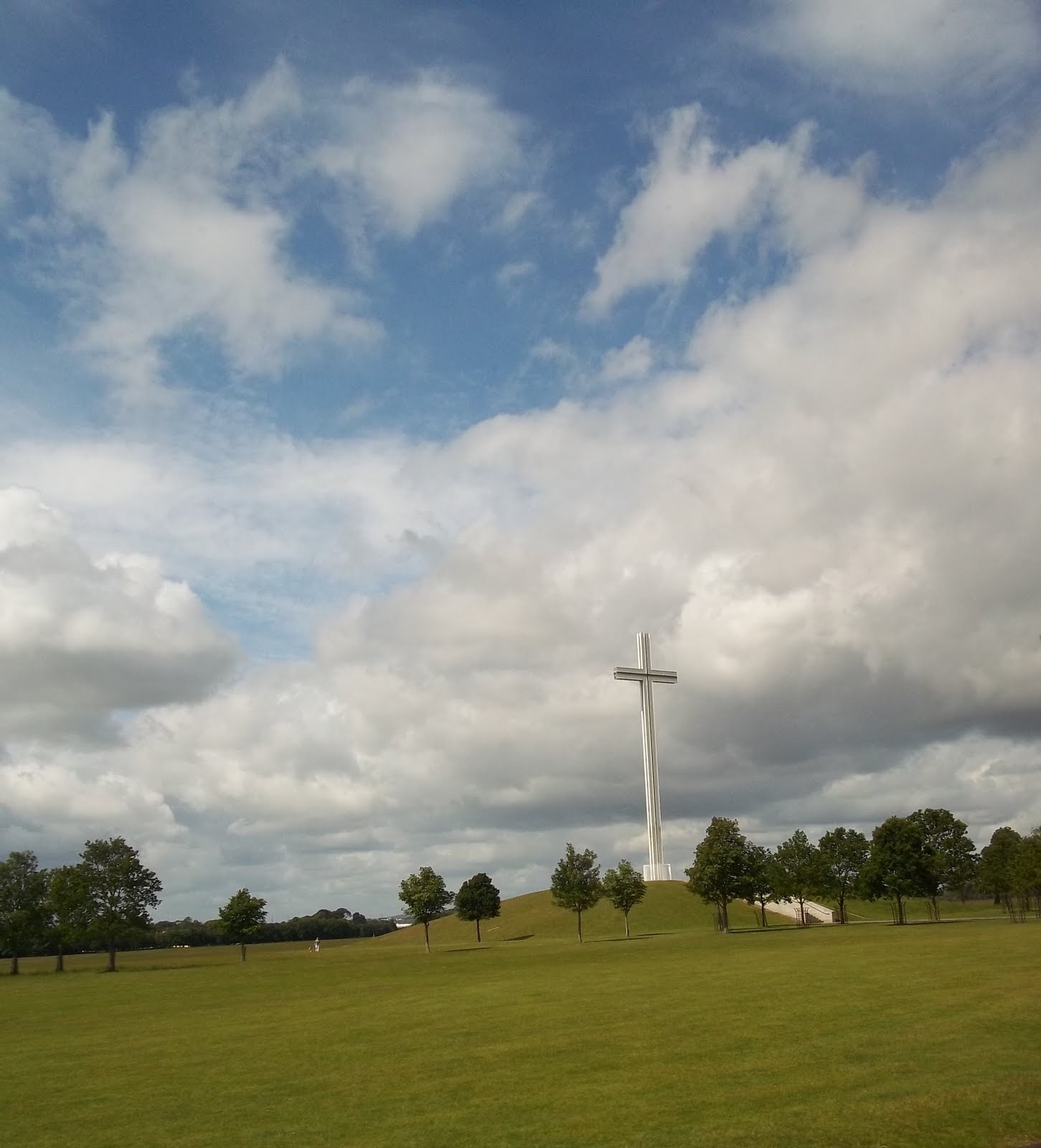 eat, drink & be terry: Churches & Guinness! Aye, Ireland!