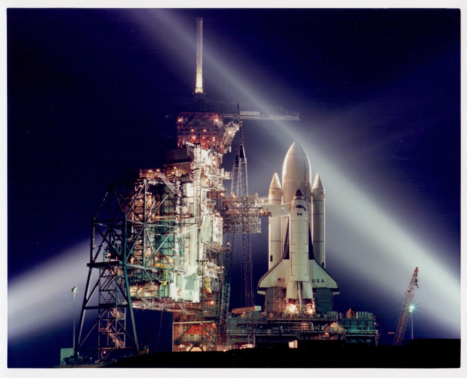 Wonderful Vintage NASA Photographs of Space from the 1960s-1980s ...