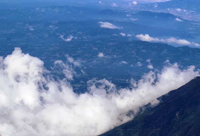 LA LUZ Y LA SOMBRA DE ÓSCAR PERDOMO LEÓN: VOLCÁN DE SAN VICENTE ...