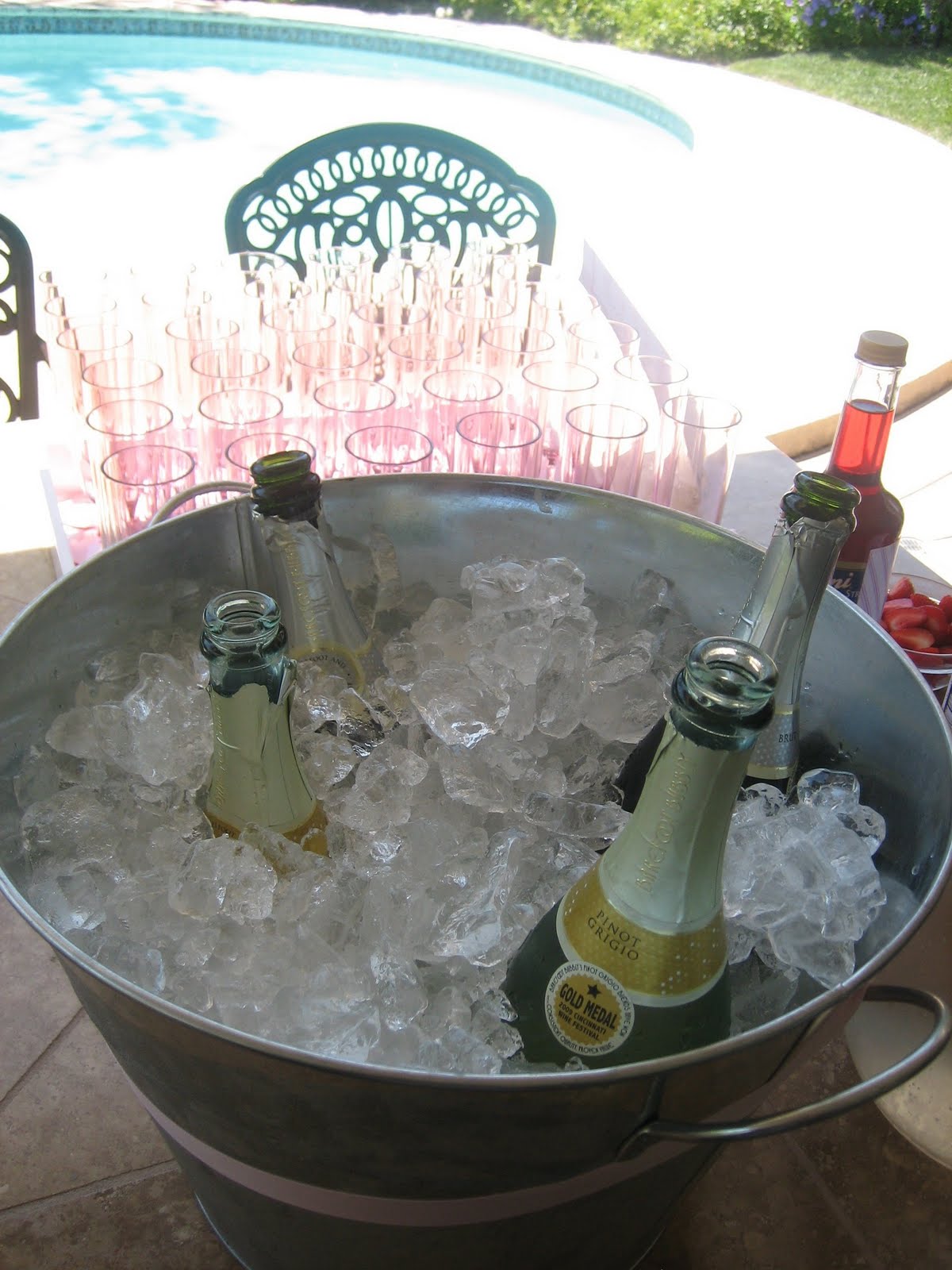 Honeycomb Events & Design: Champagne Wishes and Cake Pop Dreams