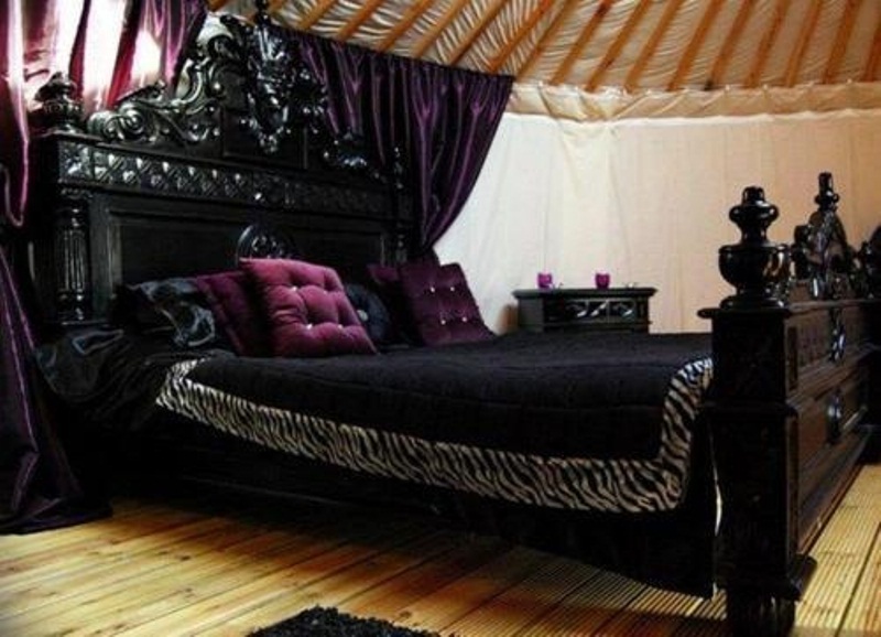 Gothic Bedroom Designs | Dream House Experience