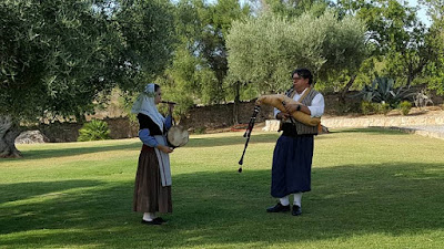 Carmen Oropesa: Xeremía,flabiol y colla, tradiciona mallorquina