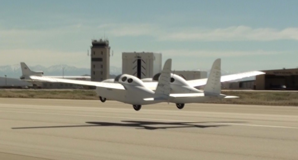 Al Fin: Burt Rutan's BiPod Roadable Aircraft