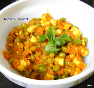 WeavingNewPassions: Muttor Paneer