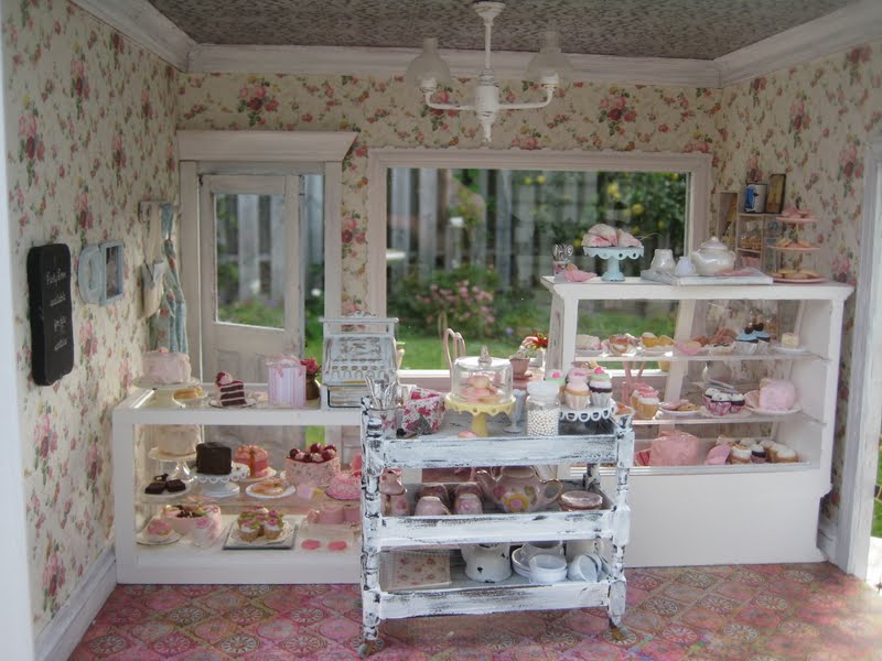 Liberty Biberty: Here it is! - The Shabby Bakery