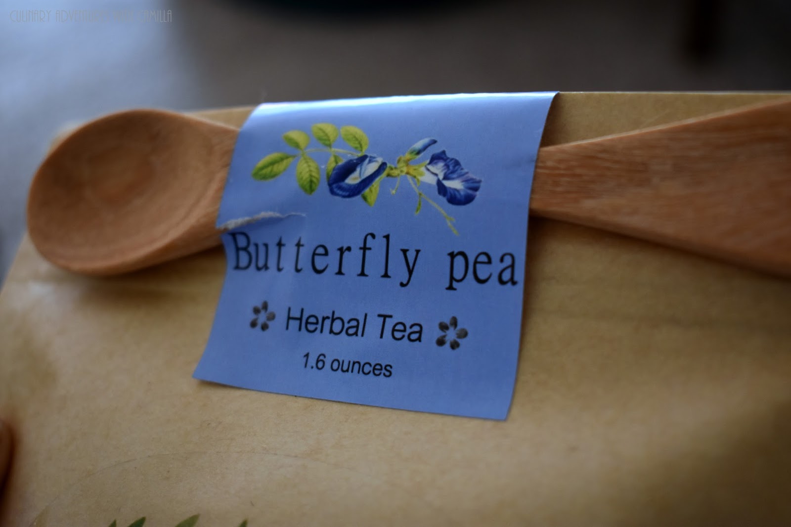 Color-Changing Nam Dok Anchan (Butterfly Pea Flower Lemonade) #SundayFunday