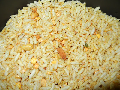 Yashodha's kitchen: MASALA PORI/ MASALA PUFFED RICE