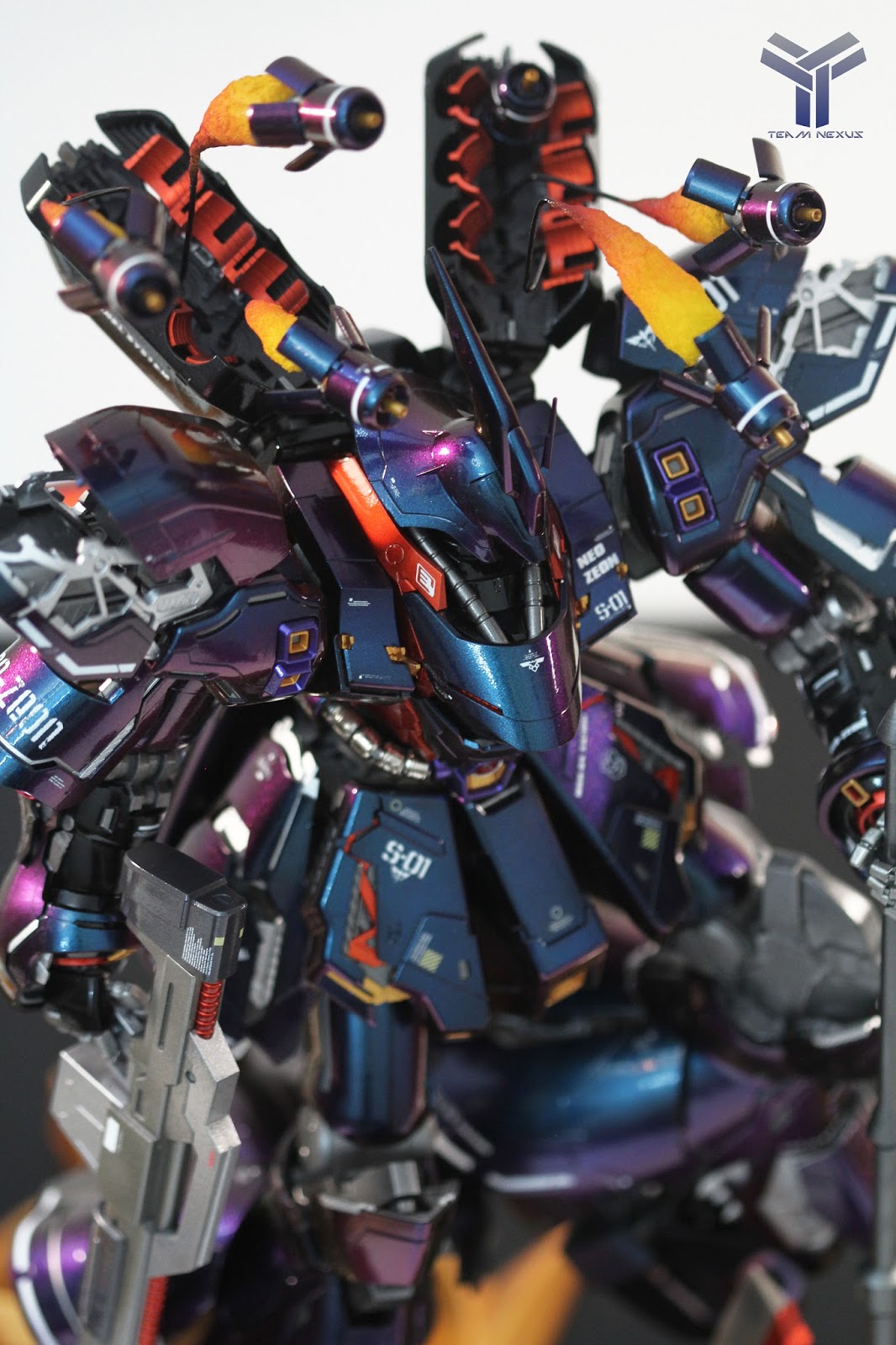 Custom Painted : 1/100 Sazabi ver Ka