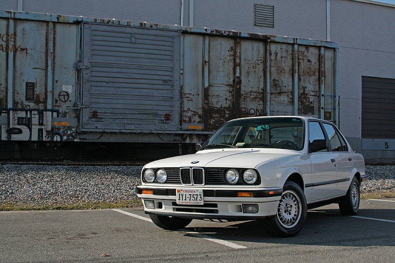 Review Mobil BMW E30 318i (M40)