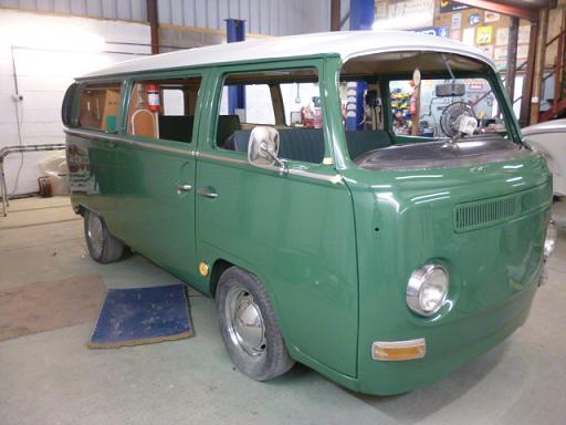 My 1969 VW Microbus: My 1969 Microbus Gets A New Coat Of Paint.