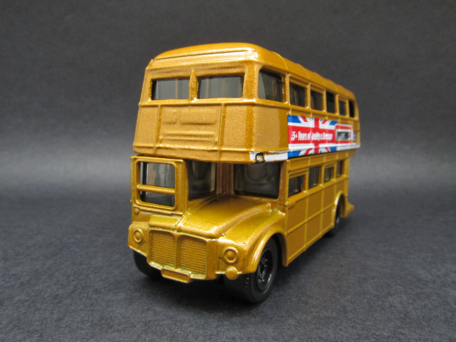 Diecast Hobbist: 2008 Matchbox MB53 Routemaster Bus _ Double Decker