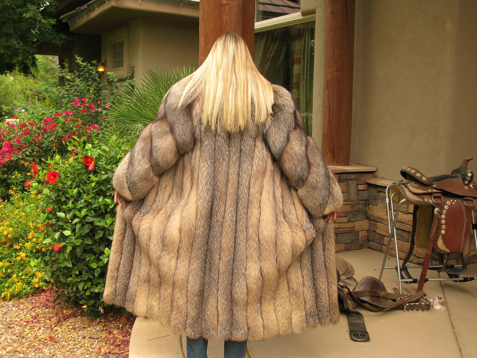 Fur Coat: Amazing red fox fur coat ! so beautiful