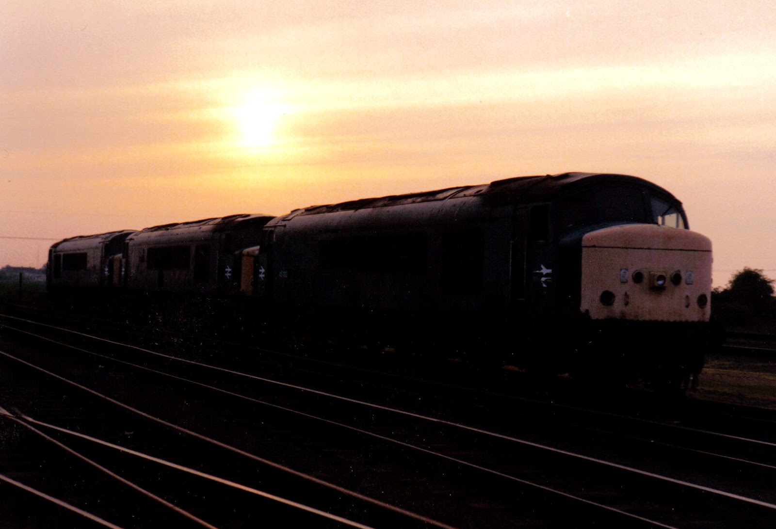 'Along These Tracks' Train Photos Site : Sunset Photo Class 45 'Peak ...