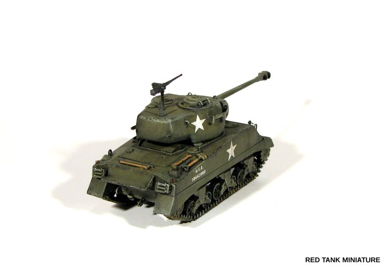 Gulumik Military Models: M4 Sherman with M26 Pershing turret 1/72
