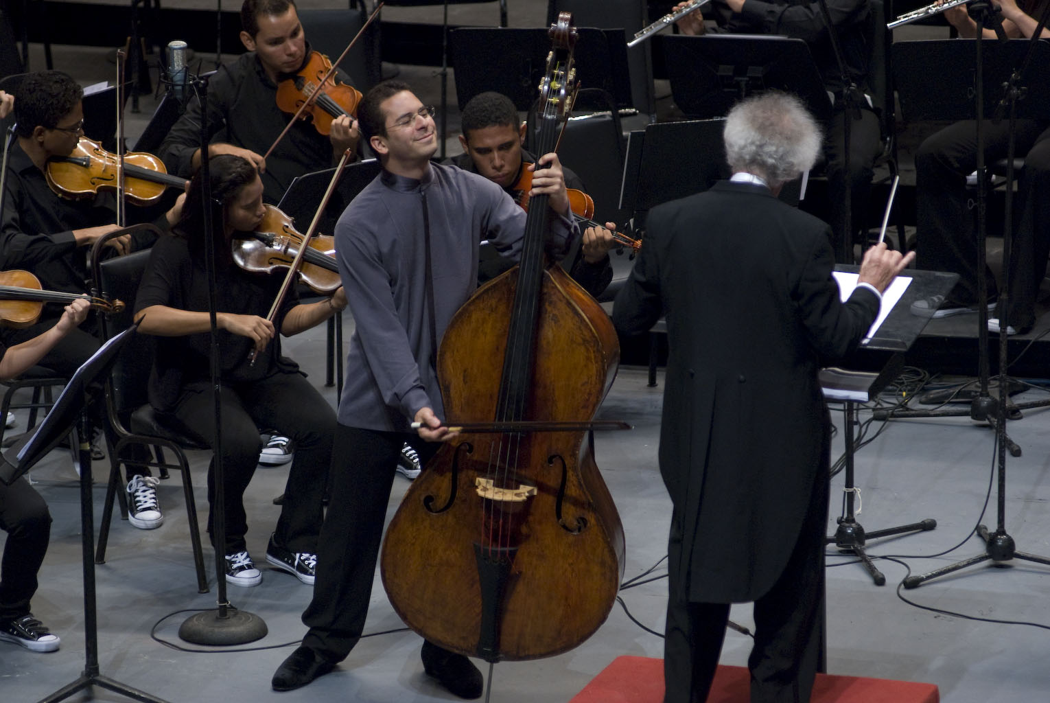 Arte y Sociedad: Joven Filarmónica de R. D. debuta en Sala Carlos Piantini