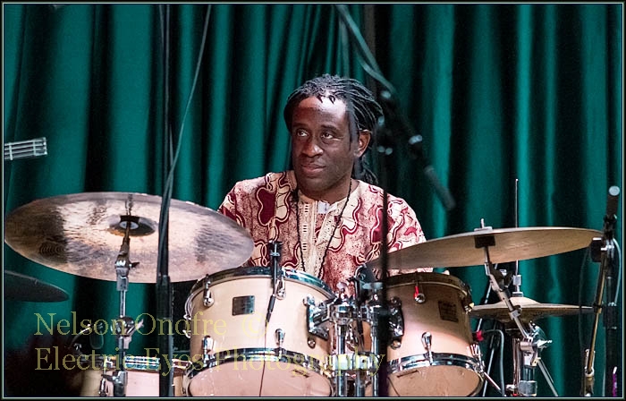 Electric Eyes Photography: RONNIE LAWS at Iridium, Aug. 2012