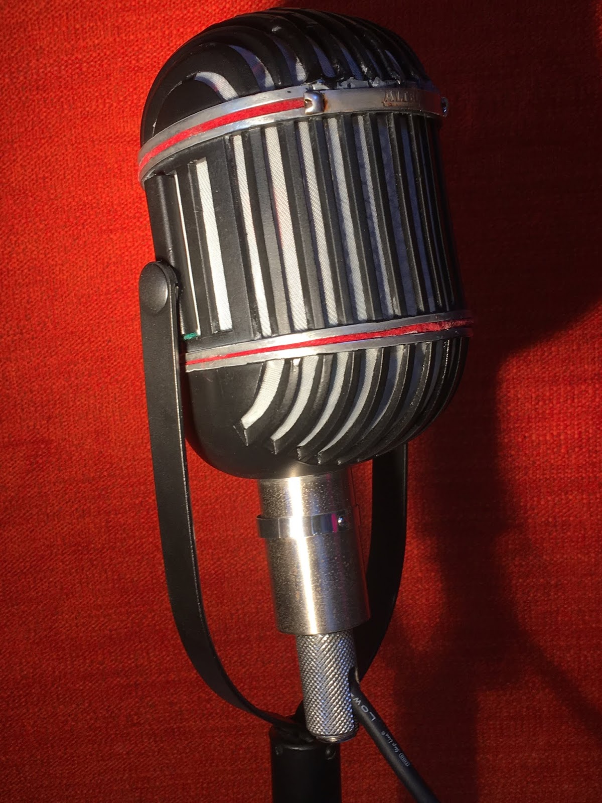 White Dog Audio: Ribbon Microphone Repair - Refurb & Modification