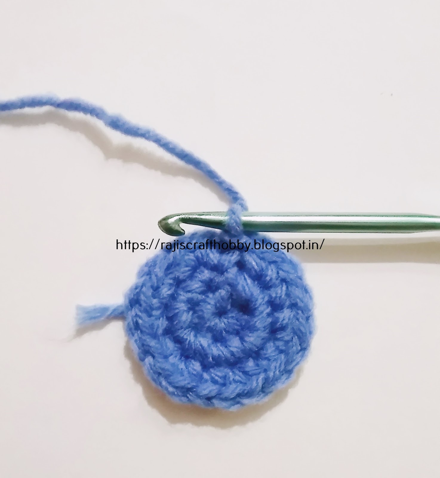 Raji's Craft Hobby: How to Make a Flat Single Crochet Circle