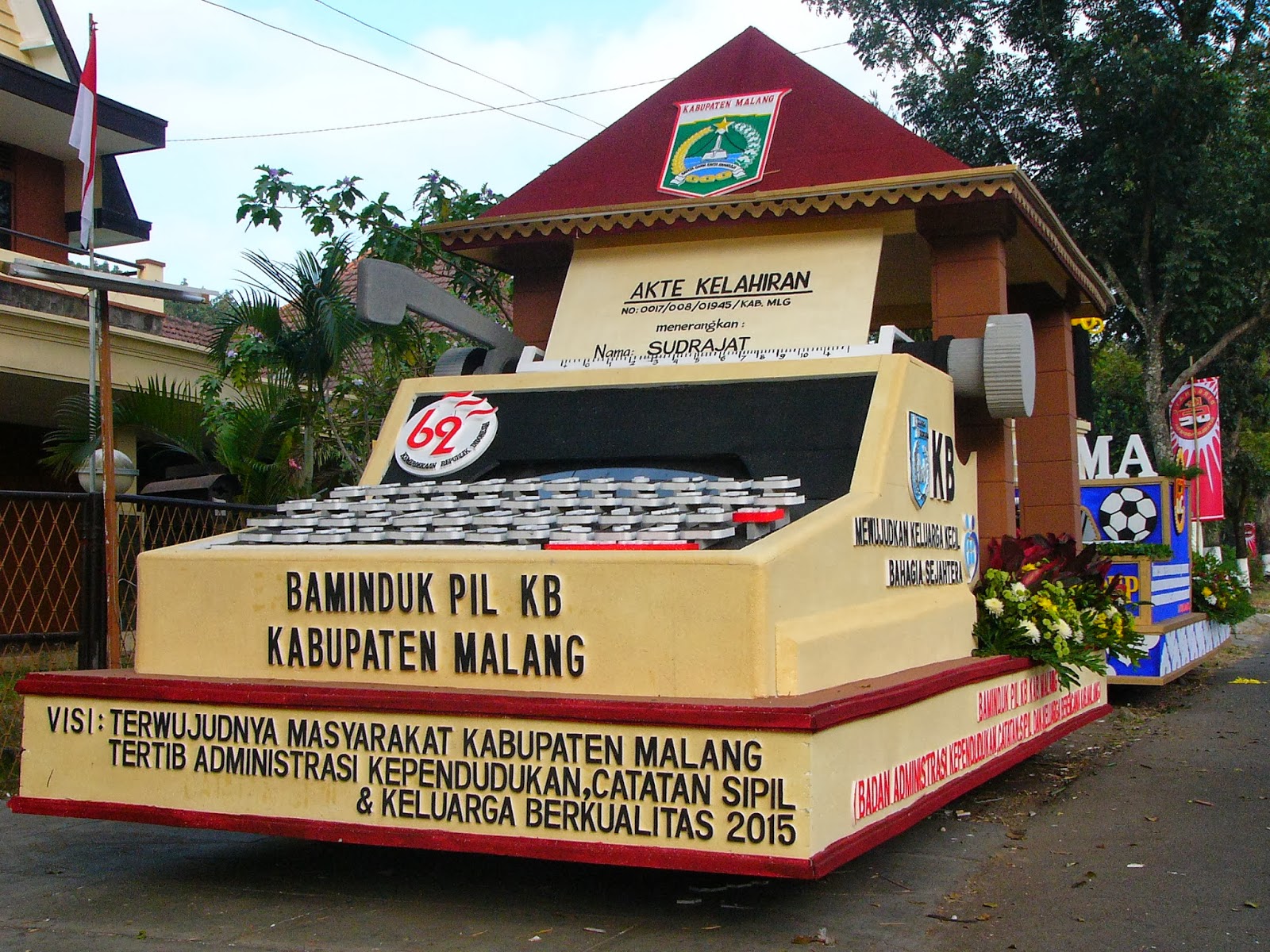 Toko Bunga dan Papan Ucapan / Letter Bambang Florist di Malang ...