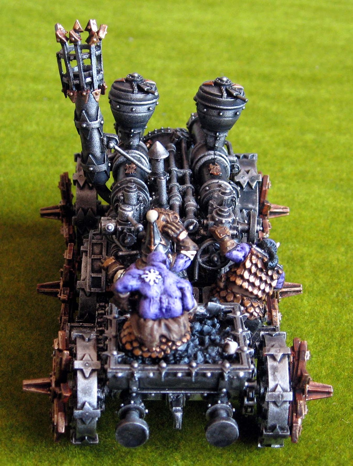 Ginzio Paint Service: Chaos dwarf Iron daemon/Iron daemon dei nani del caos