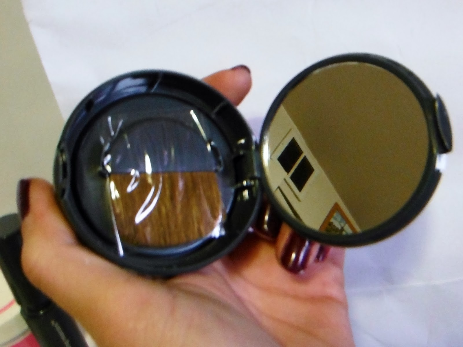 The Purple Scarf: Beauty: Almay's Subtle Pretty!