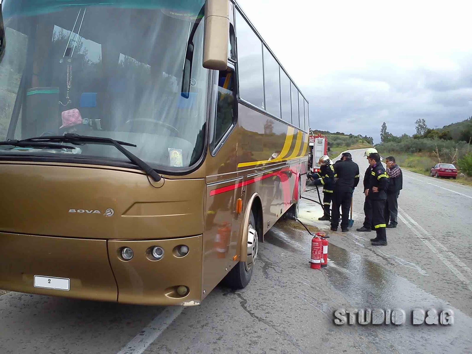 Αργολικός Ποιμήν: ΦΩΤΙΑ ΣΕ ΤΟΥΡΙΣΤΙΚΟ ΛΕΩΦΟΡΕΙΟ ΠΟΥ ΕΚΤΕΛΟΥΣΕ ΤΟ ...