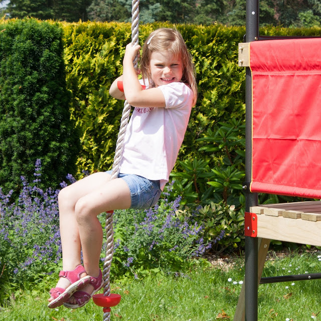 PEQUEfelicidad: ESCALERAS Y CUERDAS PARA TREPAR