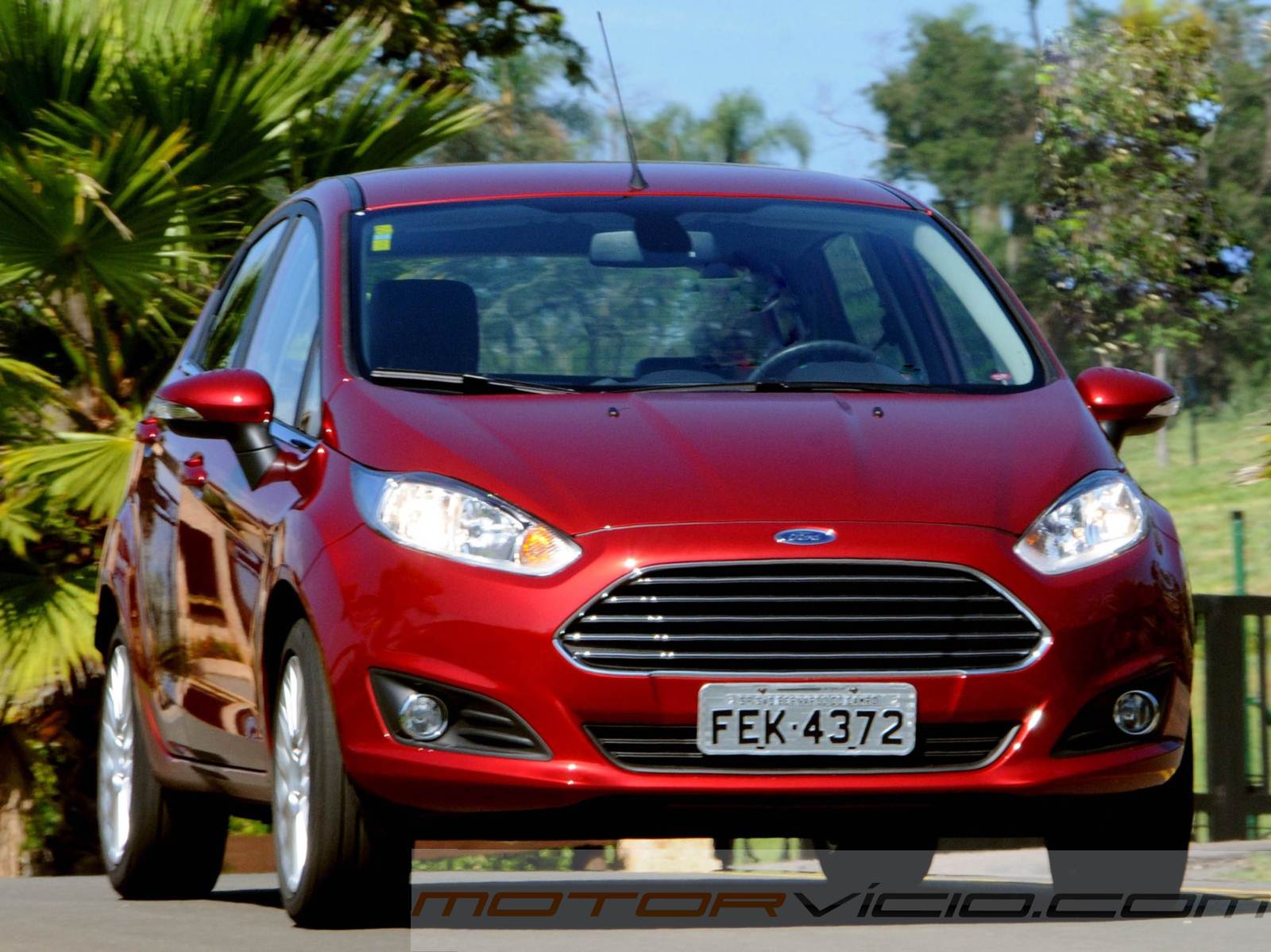 New Fiesta Hatch 2014: preço, consumo, fotos e ficha técnica