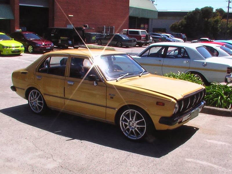 Toyota Corolla Klasik Tahun 1979 | Gambar Mobil Klasik dan Antik