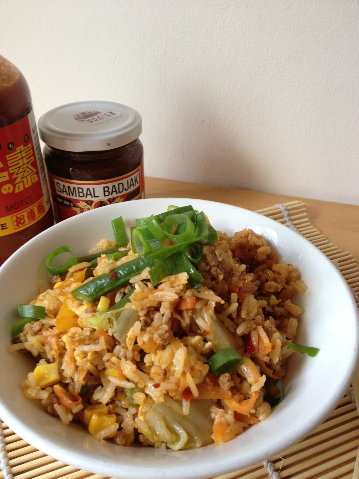 Do garów marsz: Spicy ton cha han... smażony ryż z mięsem mielonym