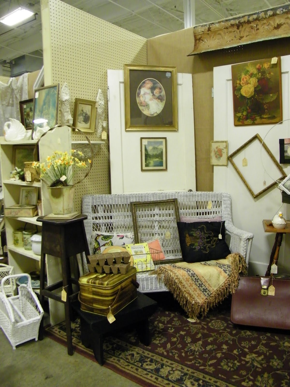 common ground : Vintage Inspiration Friday: #33 New Spaces at Relics ...