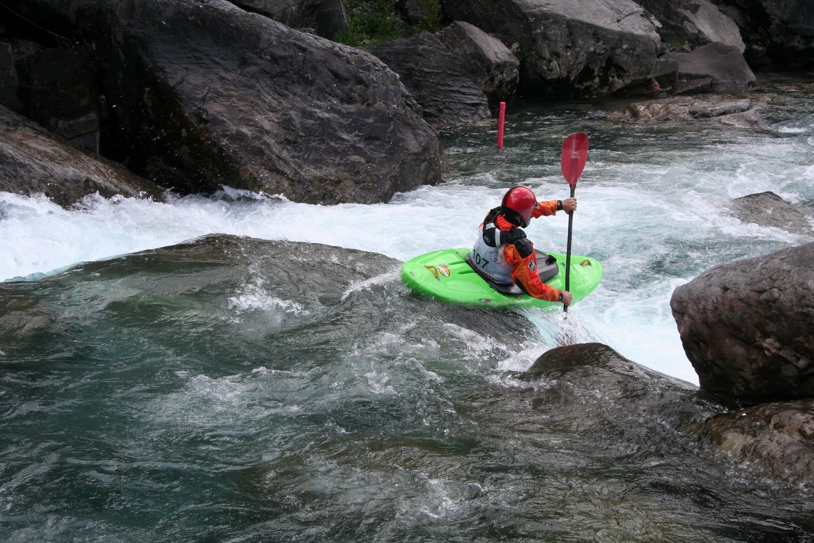 ONLY KAYAK: 3ª COMPETICIÓN DE KAYAK EXTREMO EN EL ARA