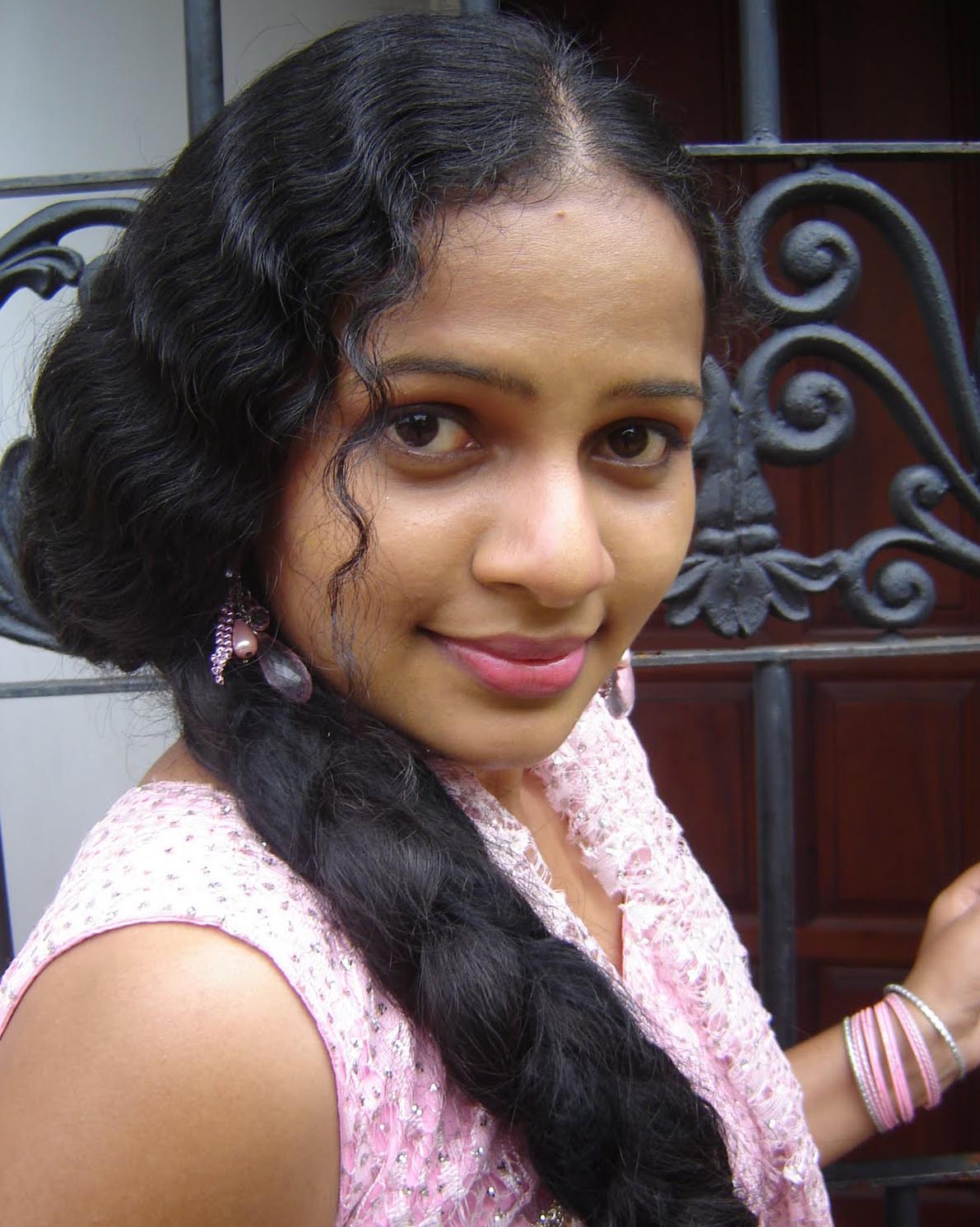 Actress, Models, Girls and Other Beauty: Umayangana Wickramasingha ...