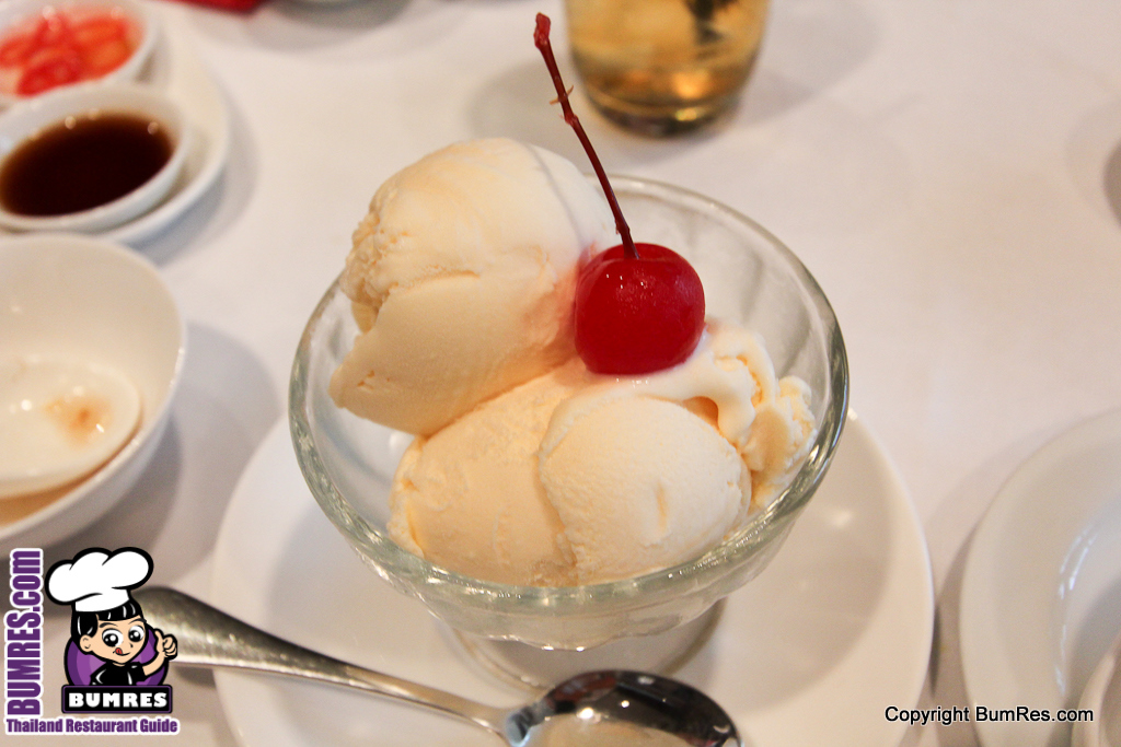 Restaurant Review - Bangkok (mostly) - All Around The World!: Man Ho ...