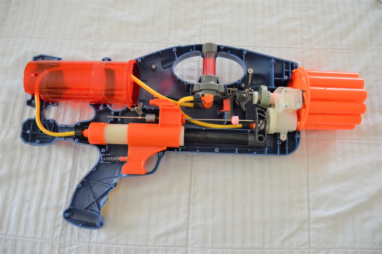 StudioYale: Nerf Air Tech 4000 Review (6/10)