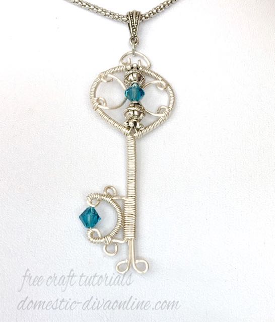 Wire Wrapped Key Pendant Tutorial / The Beading Gem