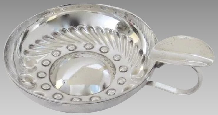 VINO On: El origen del Tastevin (catavinos)