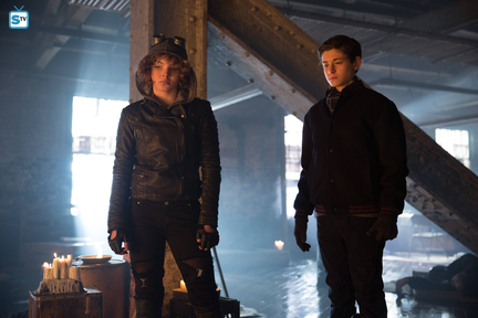 GOTHAM - foto dell'episodio 1x20 "Under the Knife" e sinossi dell ...