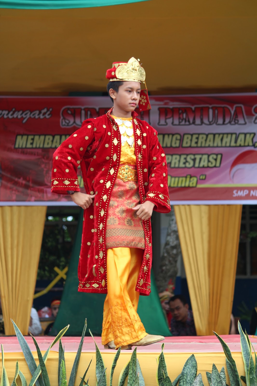 SMP NEGERI BERNAS : LOMBA BUSANA NUSANTARA SMPN BERNAS 2 | The Diary Of ...