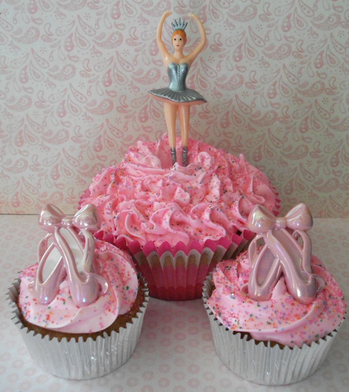 Cupcake Delivery Dallas | Birthday, Wedding Cupcakes Dallas, TX: Ballet ...