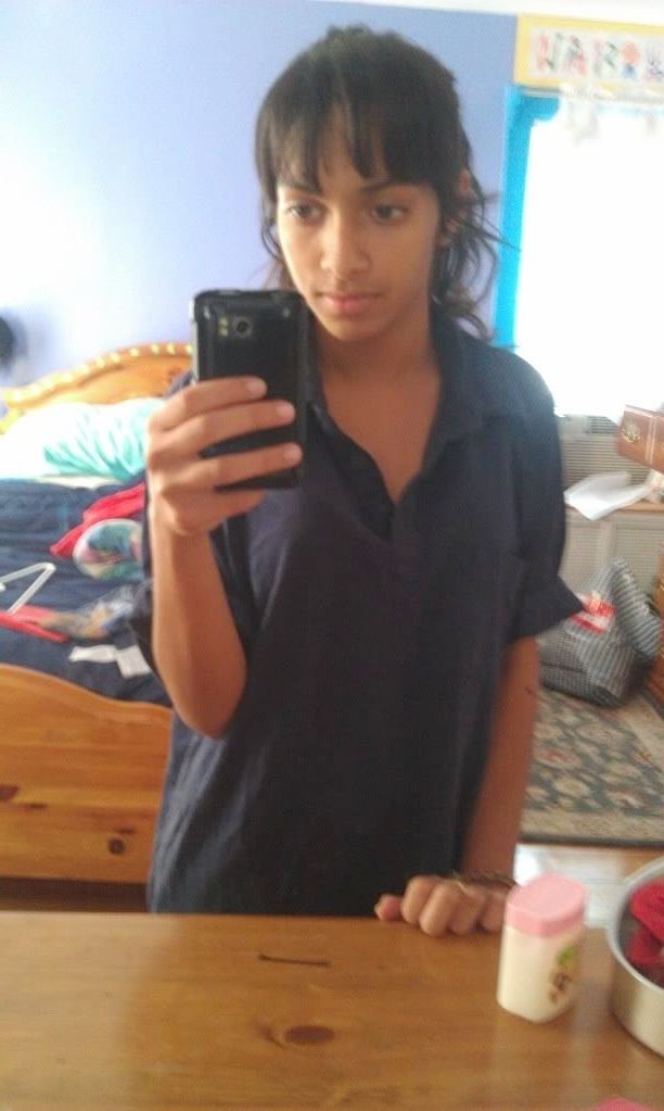 Desi Videsi Mall Cute Slim Girl Nude Selfies