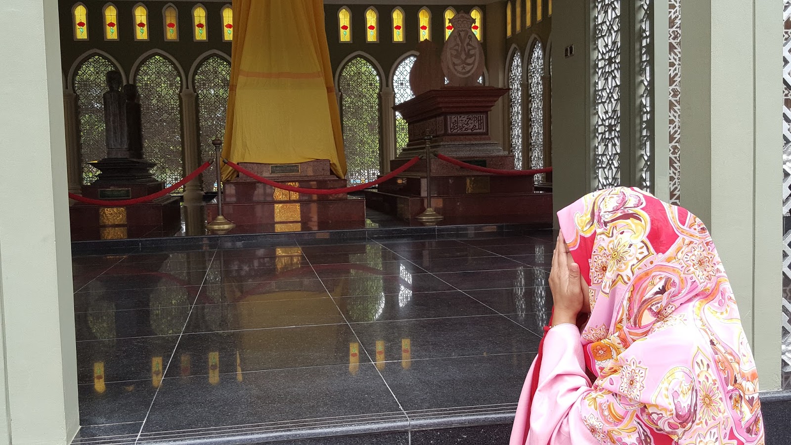 Meh Travel With Me!!: Masjid Raya Syahabuddin dan Makam Pahlawan ...