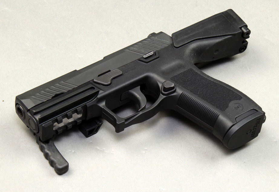 Feuerkampf und Taktik: Kunststoffgriffchassis USW-320 von B&T